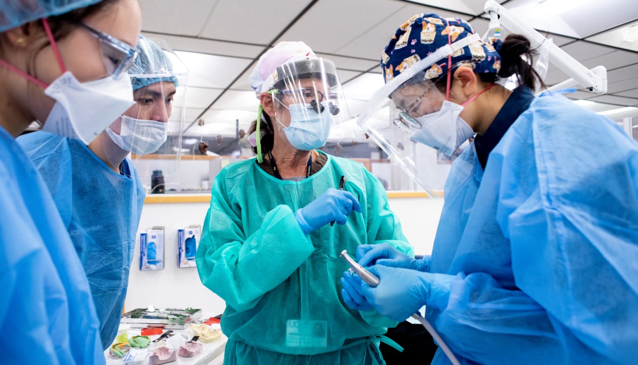 DDS/MBA | School of Dentistry